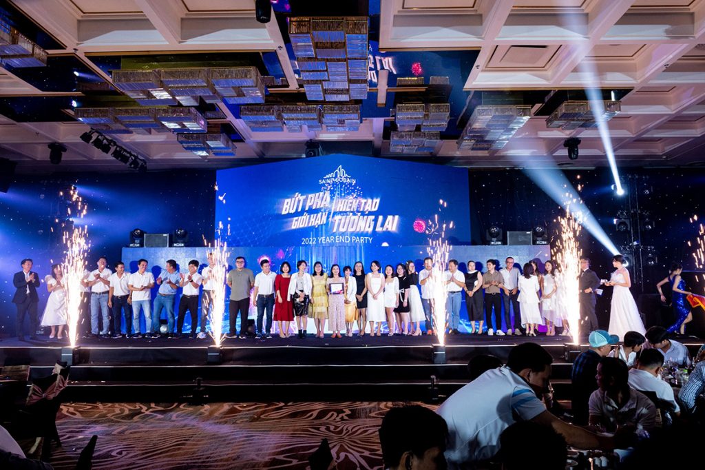 Dịch vụ tổ chức Year End Party - Bùng nổ tiệc EDM Bãi Biển