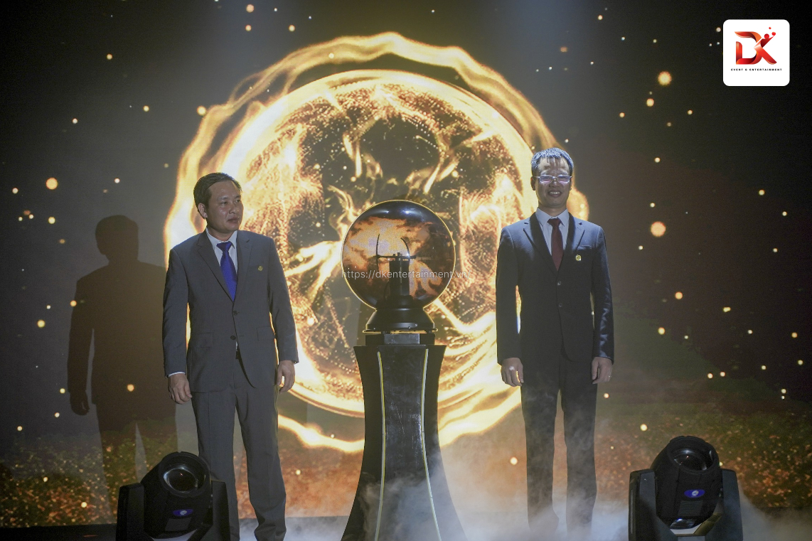 TỔNG HỢP HÌNH ẢNH LỄ KỶ NIỆM 20 NĂM THÀNH LẬP MERAP GROUP | ĐÁNH DẤU 20 ...